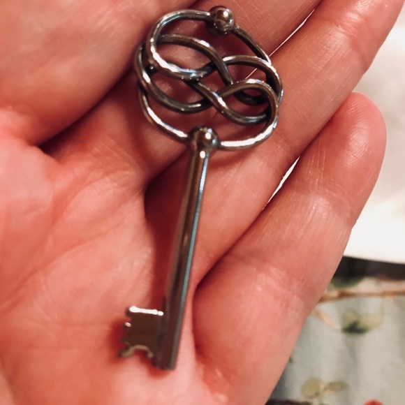 artistic | Jewelry | Artistic Made Silver Key | Poshmark